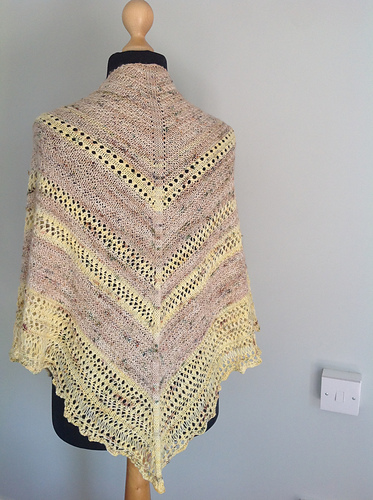 Ravelry: Thornfield Shawl pattern by Kate Whiting Designs