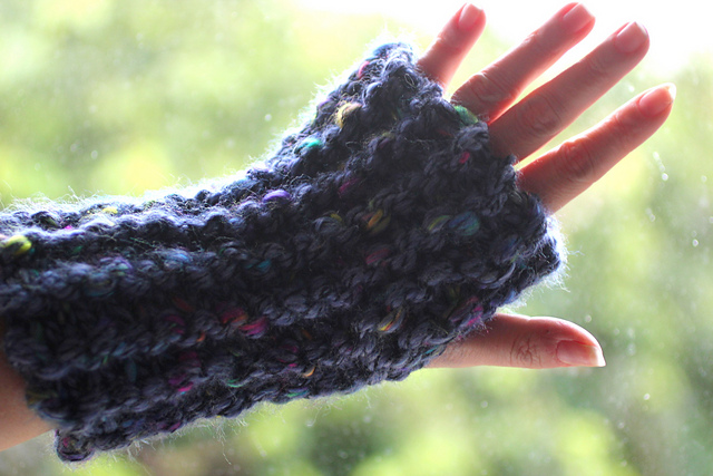 Ravelry: Really Easy Wrist Warmers pattern by Kath Foster