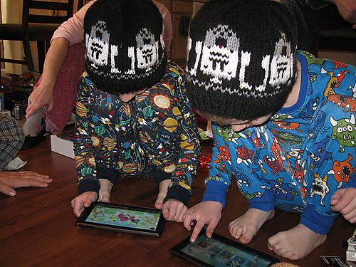 Ravelry: R2D2 Beanie Hat pattern by Katrimia deP