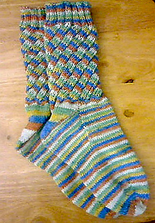 Ravelry: KatzKnitter's Spiral Rib Socks