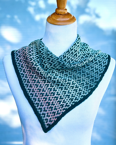 Ravelry: Crystal Lake Cowl pattern by Kay Hopkins