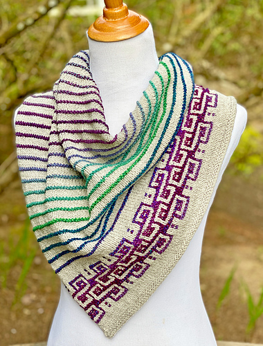 Ravelry: Rogue River Cowl pattern by Kay Hopkins