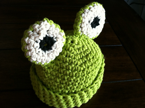 Ravelry: Frog Beanie pattern by Kristi Simpson