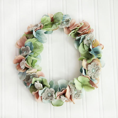 Ravelry: Floral Crown with Crocheted Flowers pattern by Keiko Emily