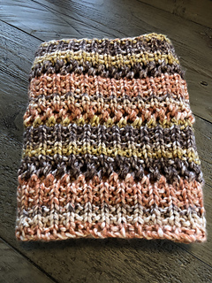 Ravelry: Chutes & Ladders Cowl pattern by Kelly Gaffney