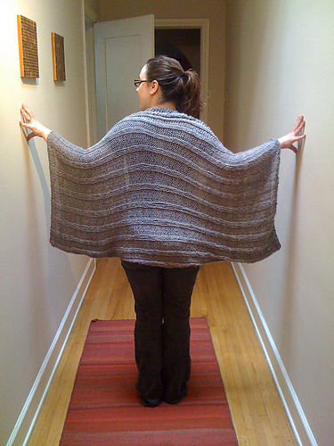 Ravelry: Angelic shrug pattern by Grace Akhrem