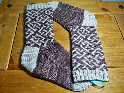Ravelry: Chain Reaction pattern by Tobi Beck