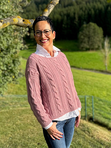 Ravelry: Sansa Sweater pattern by Kerstin Ritter