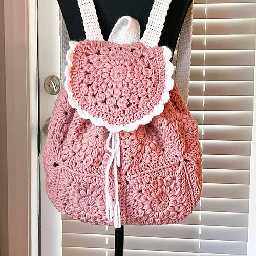 Ravelry: Backpack pattern by Kimberly Arenas/The Caffeinated Snail