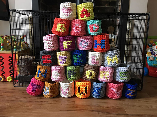 Ravelry: Alphabet letter baskets pattern by Kim Heeps