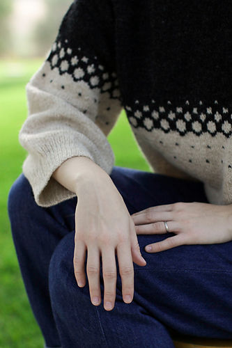 Ravelry: Halftone Pullover pattern by Indigo Knits