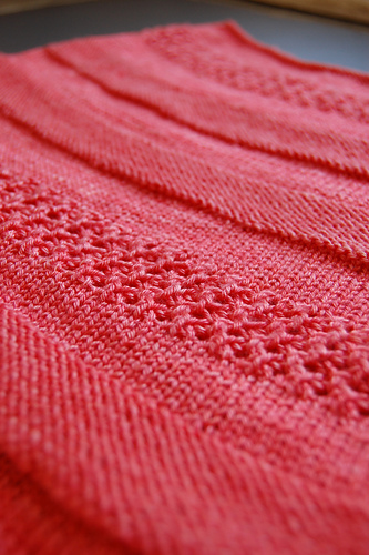 Ravelry: Hon Cowl pattern by Kino Knits