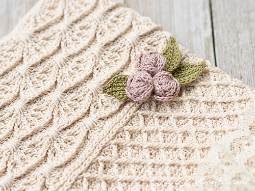 Ravelry: Antique Lace Wedding Bag pattern by Kirsten Holloway