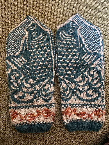 Ravelry: Double Fish Mittens pattern by Hui WANG HARBICH