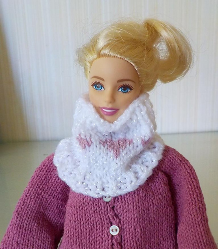 Ravelry: 1:6th scale Eifiona set pattern by Frances Powell