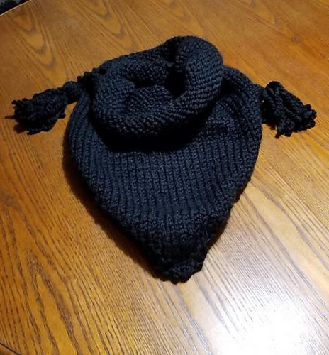 Ravelry: Tasseled Bandana Scarf pattern by Kristie Lau