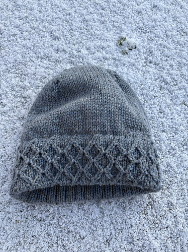 Ravelry: Diamond Brim Beanie pattern by Jennifer Weissman