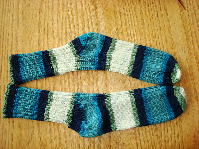 Ravelry: Peggy's Broken Rib Socks pattern by Laurie Pribbeno