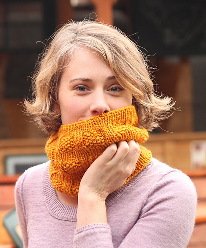 Ravelry: Yellow Brick Road Cowl pattern by Kat Archer