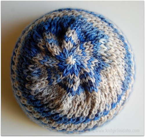 Ravelry: Sideline pattern by Gabriella Henry