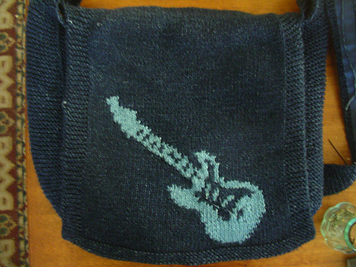 Ravelry: Guitar Messenger Bag pattern by Beth Abaravich