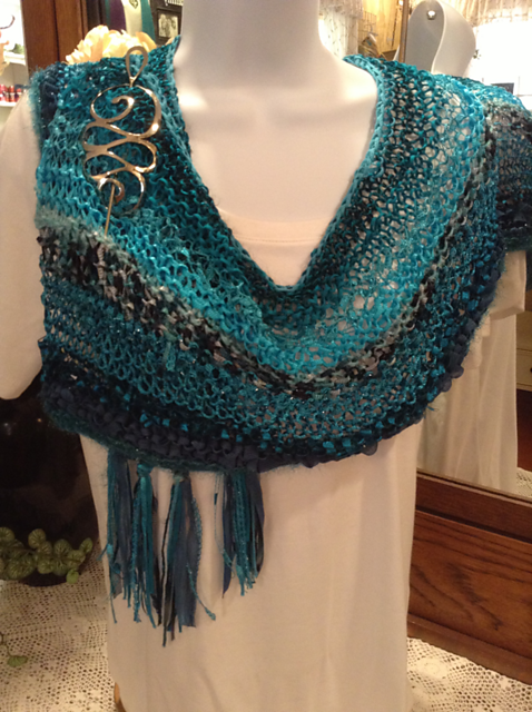 Ravelry: Feza Angle Scarf pattern by Pam Cipriani