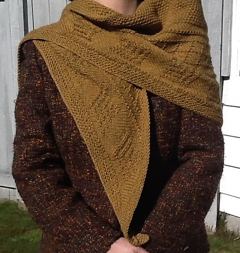 Ravelry: Reversible Guernsey stitch shawl pattern by Lidia Tsymbal
