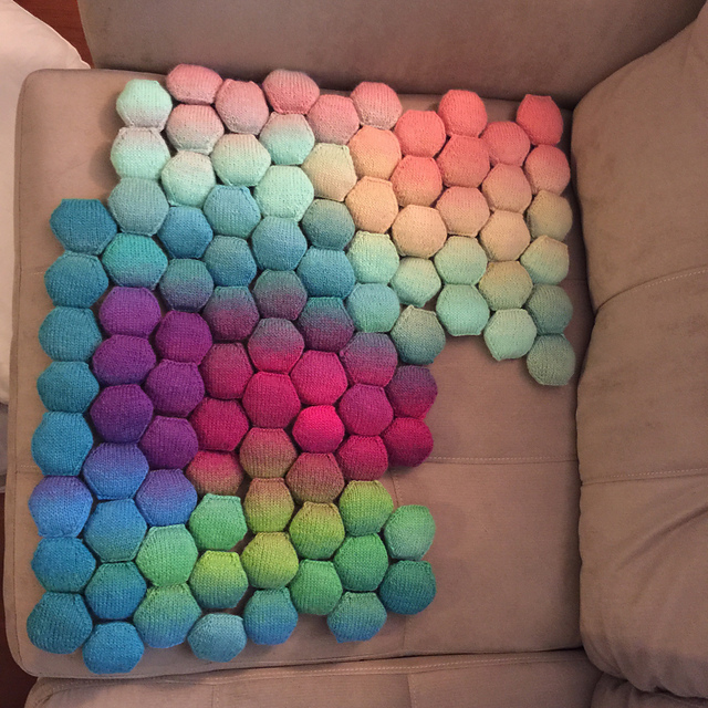 Ravelry: zoeknitchols' Hexipixel