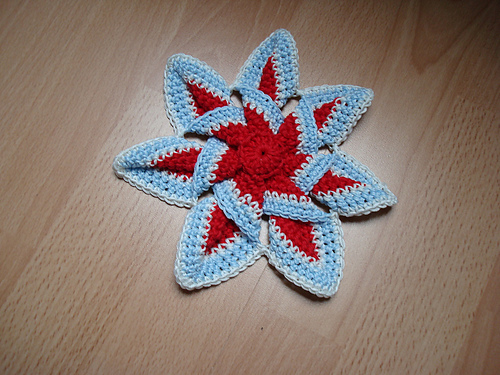 Ravelry: Flower Hot Pad pattern by FreeCraft Unlimited