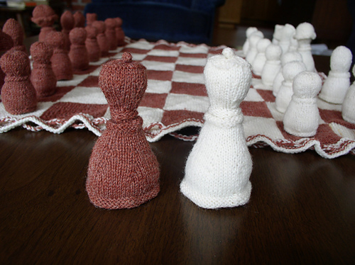 Ravelry: Checkmate Chess Board pattern by Anna Connors