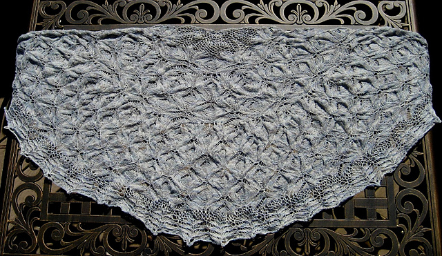 Ravelry: Butterfly Wings Shawl pattern by Ruth Park for Knitivity