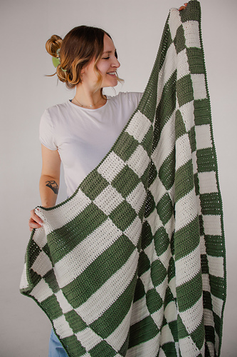 Ravelry: Checks And Stripes Throw pattern by Janine Myska