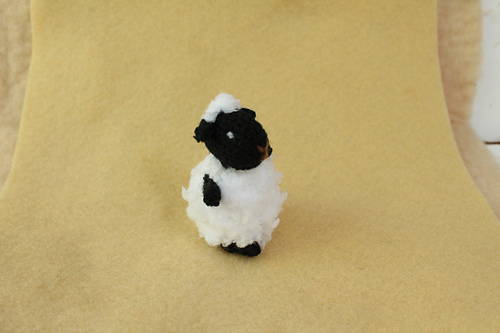 Ravelry: The Mini Knitting Lamb pattern by Sachiyo Ishii