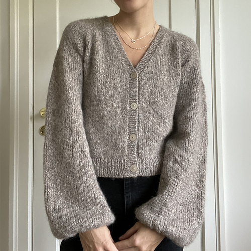 Ravelry: Cloud Cardigan pattern by Celina Dyhring