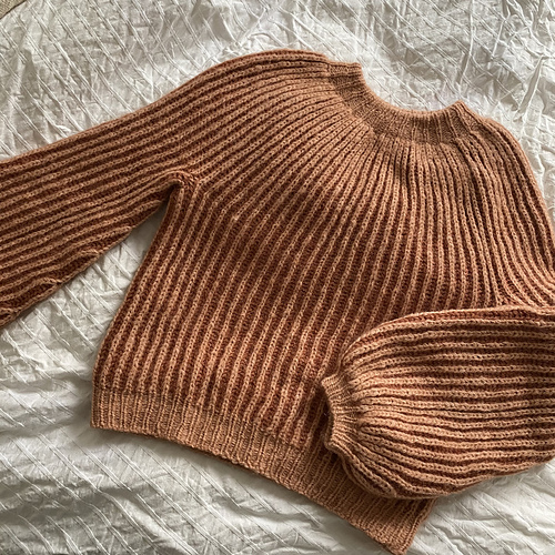 Ravelry: Sunray Sweater pattern by Celina Dyhring
