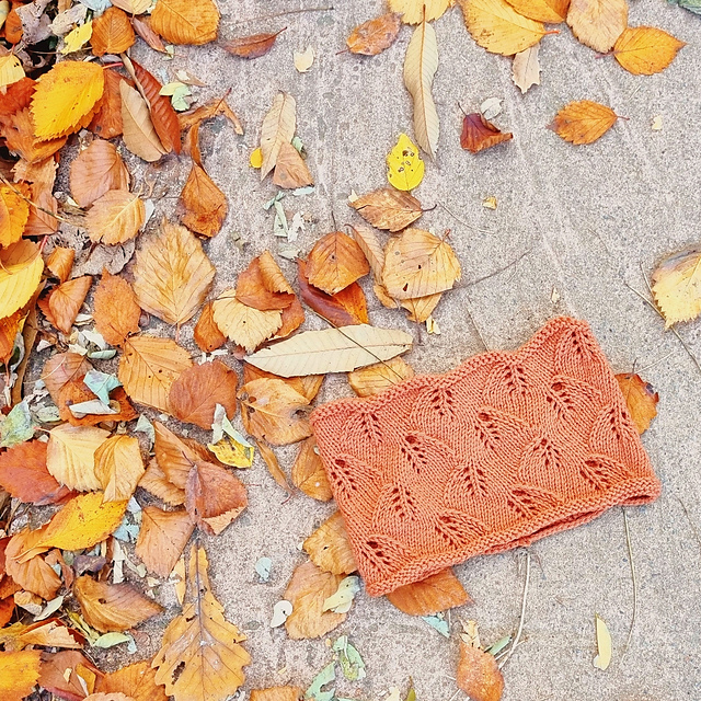 Ravelry: Falling Leaves Cowl pattern by Jessica Park