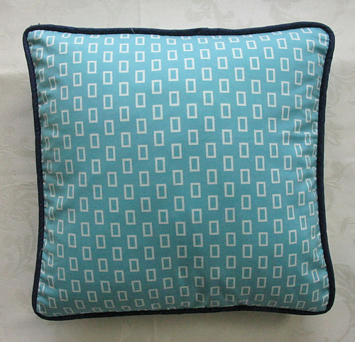 Ravelry: Cushion Covers with Fabric or Knitted Piping pattern by Ali ...