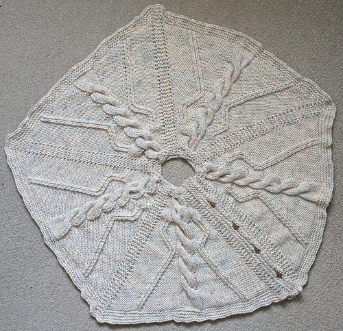 Ravelry: Rocking Around the Christmas Tree Skirt pattern by Jennifer ...