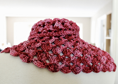 Ravelry: Huntleigh Cowl pattern by Kate Lore Designs