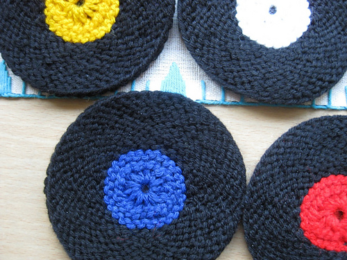 Ravelry: Vinyl Record Coasters pattern by Ellen Kapusniak