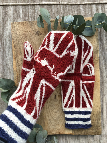 Ravelry: Queen Elizabeth pattern by knittinglotta