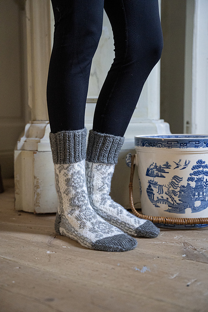 Ravelry: Blomster pattern by knittinglotta