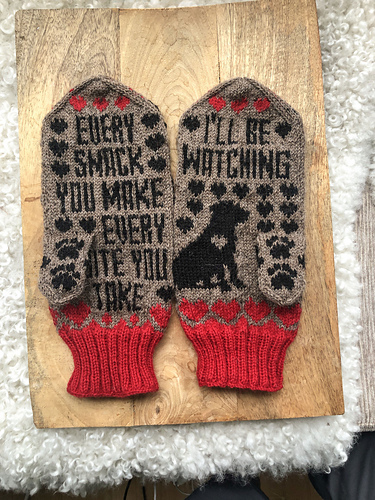 Ravelry: Labrador pattern by knittinglotta