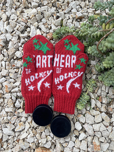 Ravelry: Modo Hockey pattern by knittinglotta