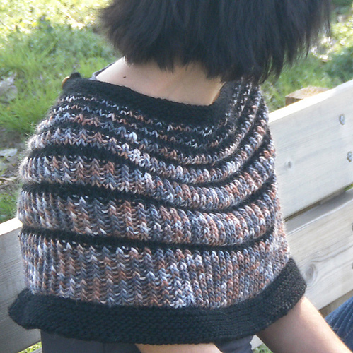 Ravelry: Fibonacci Twist pattern by Ela Torrente