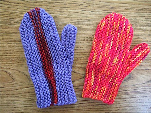 Ravelry: Original Sideways Mittens pattern by Mariella Apodaca