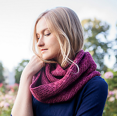 Ravelry: Broken Garter Cowl pattern by Sarah Sundermeyer