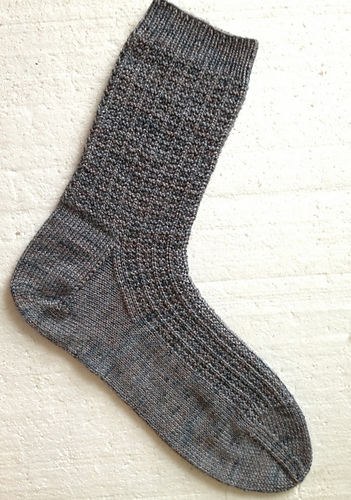 Ravelry: Man's Dress Sock pattern by Suzanne Bryan