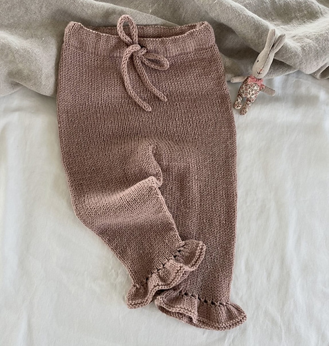 Ravelry: Pearl Tights pattern by Knitting for Sif