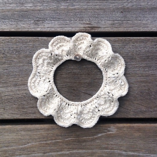 Ravelry: Lace collars pattern by Pernille Larsen
